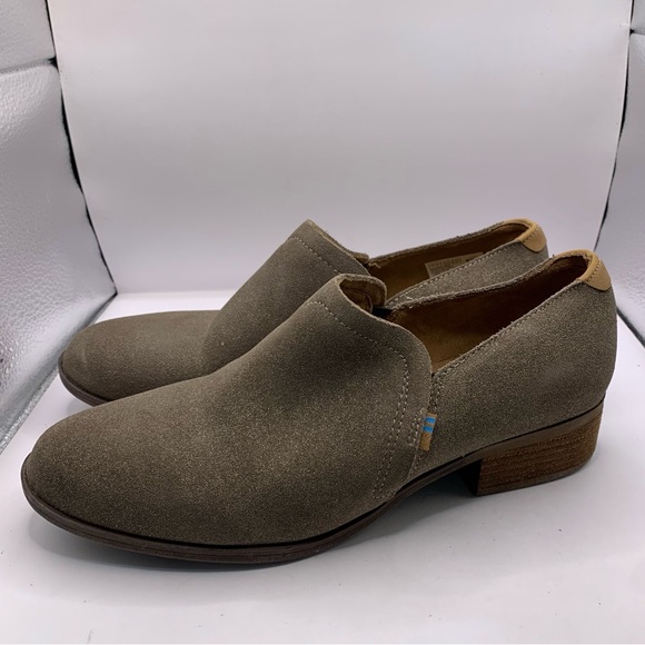 Toms | Shoes | Toms Womens Shaye Low Shoe Slip On Brown Size 1 | Poshmark